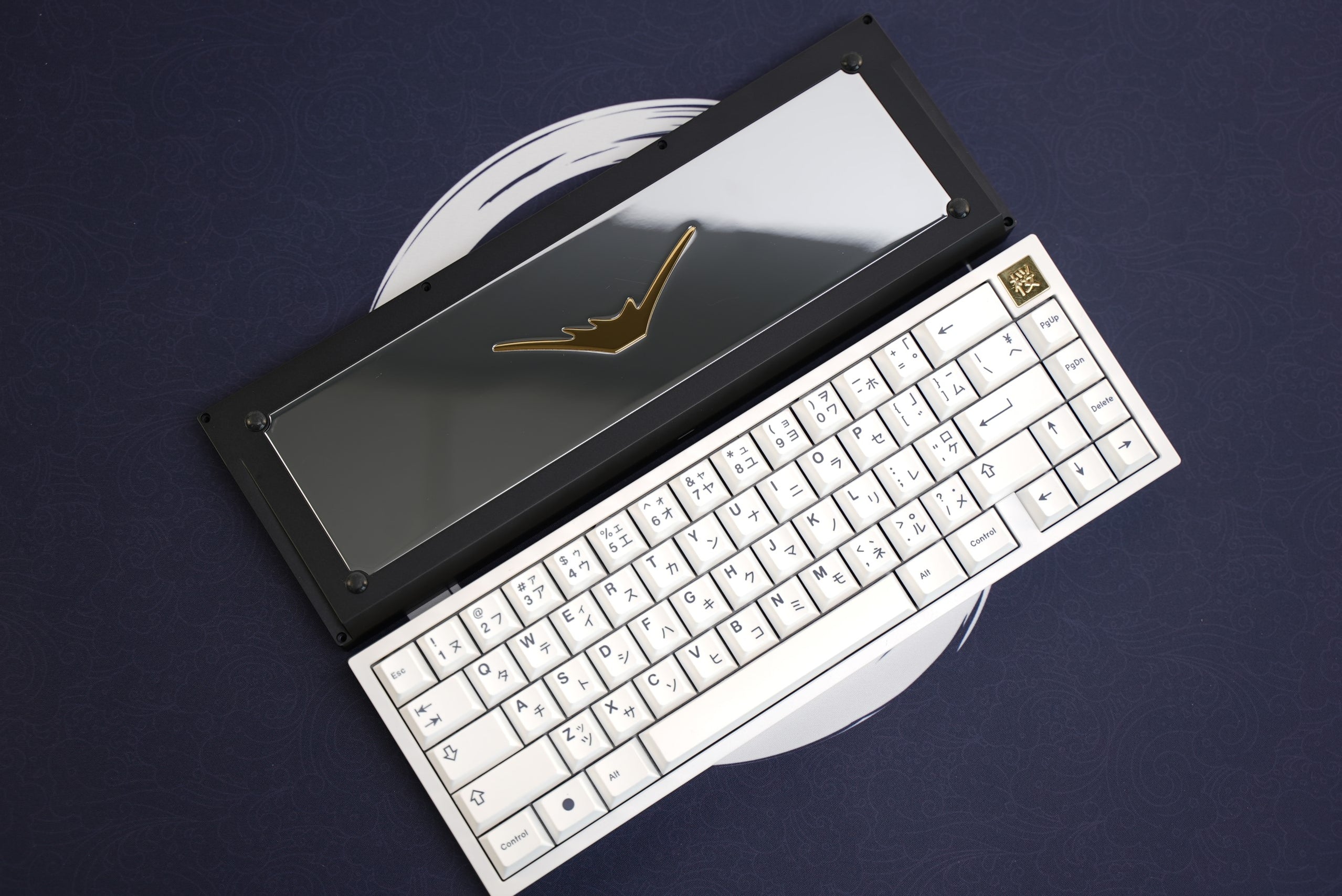 Fuji 65v2 Swirl Keyboard - Star Trooper — Deskhero.ca Inc.