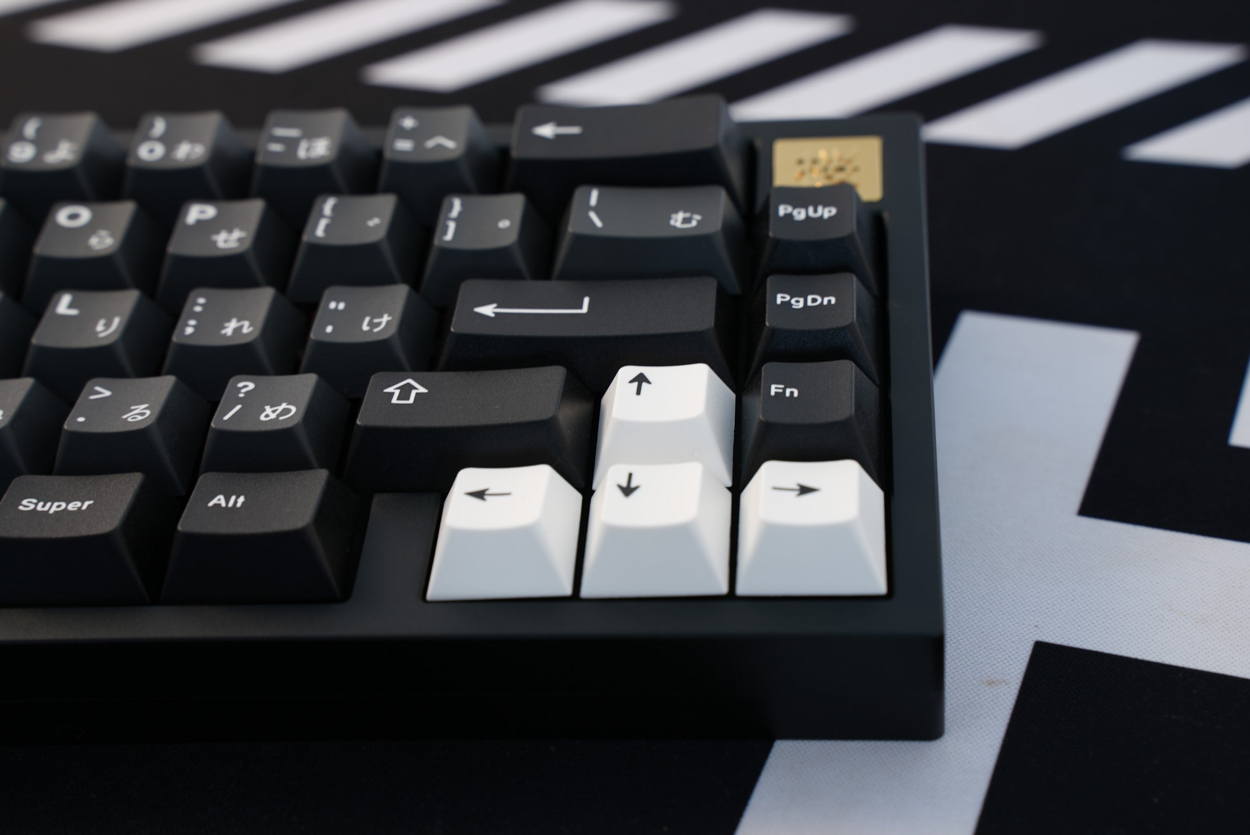 Fuji 65v2 Swirl Keyboard Dark Night — Deskhero Ca Inc