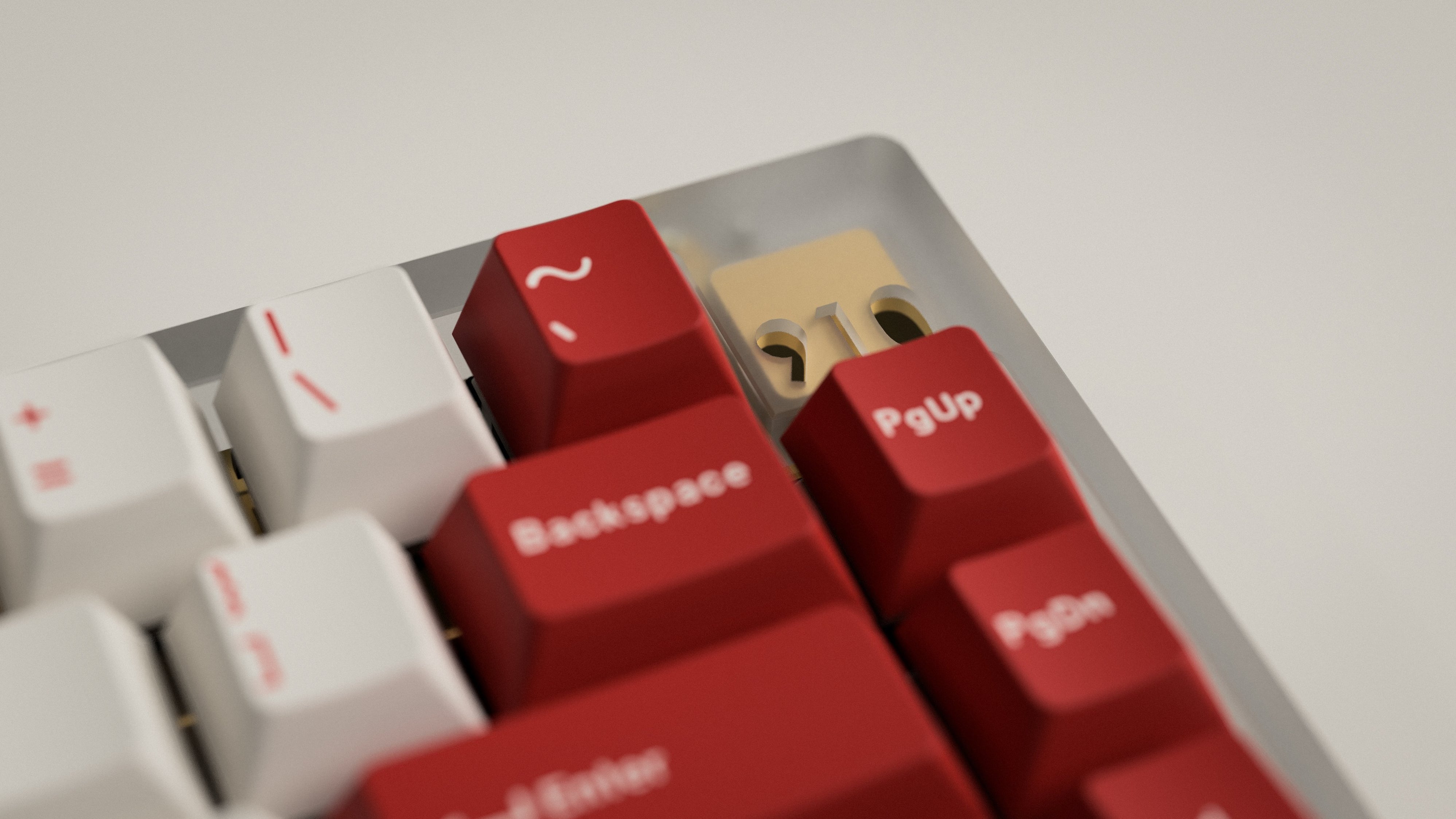 GMK Classic Red Keycaps — Deskhero.ca Inc.